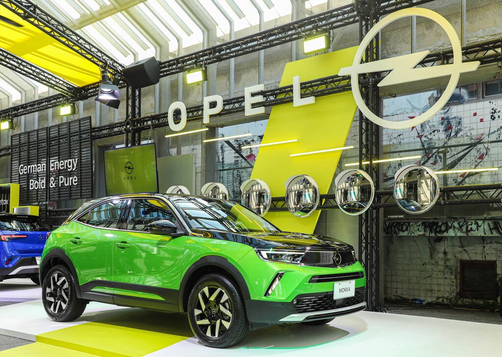 OPEL TW｜最新消息｜德國跨界潮旅 美型設計身懷多技 德藝放閃之作OPEL MOKKA 103.9萬元起、Opel MOKKA-e 139.9萬元展開預售